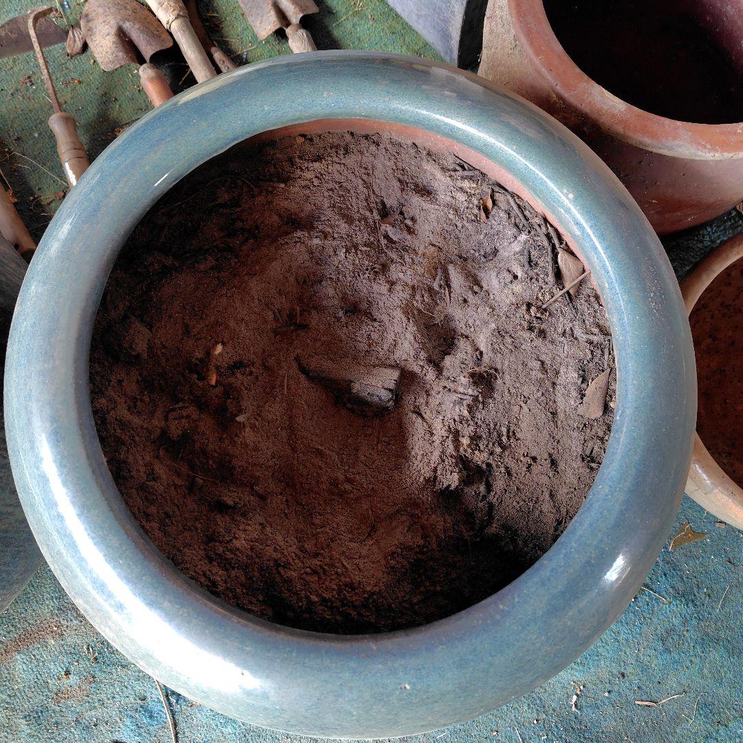 関西地方 青色・緑色　陶器火鉢　引き取りのみ！！　3つセット