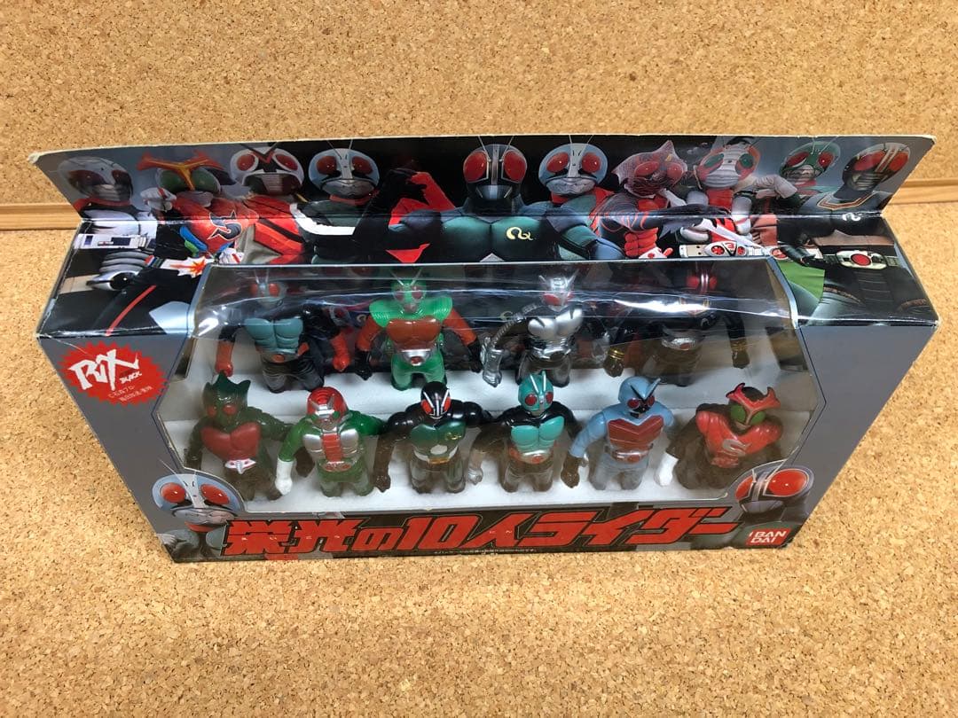 新品　栄光の10人ライダー　ソフビ　仮面ライダー　BANDAI 東映