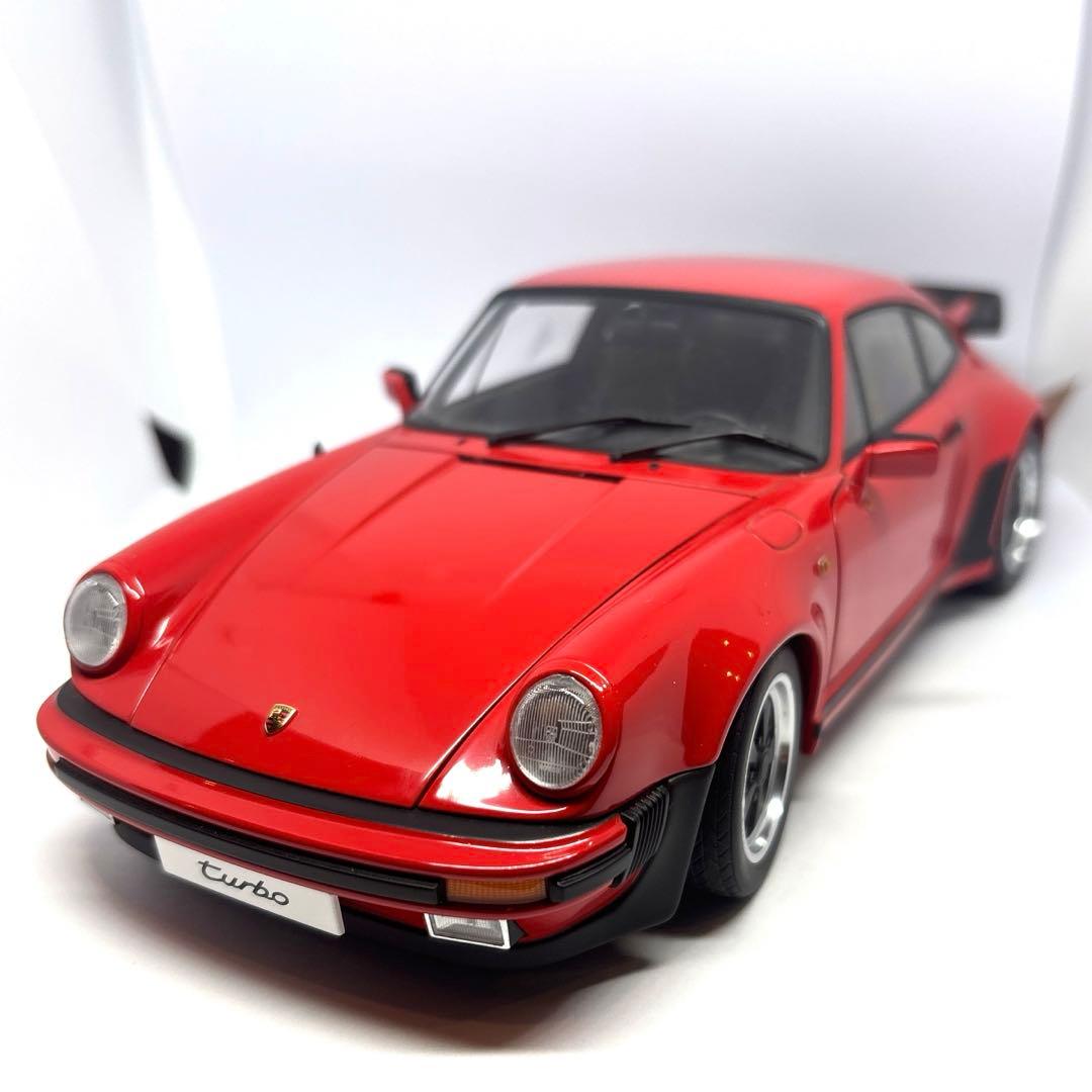 オートアート　ポルシェ911ターボ　930 AUTOart 1/18