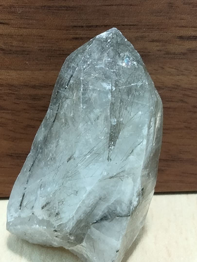 国産鉱物　山梨県　塩山竹森山　天然水晶　　トルマリン入り水晶　 番号999