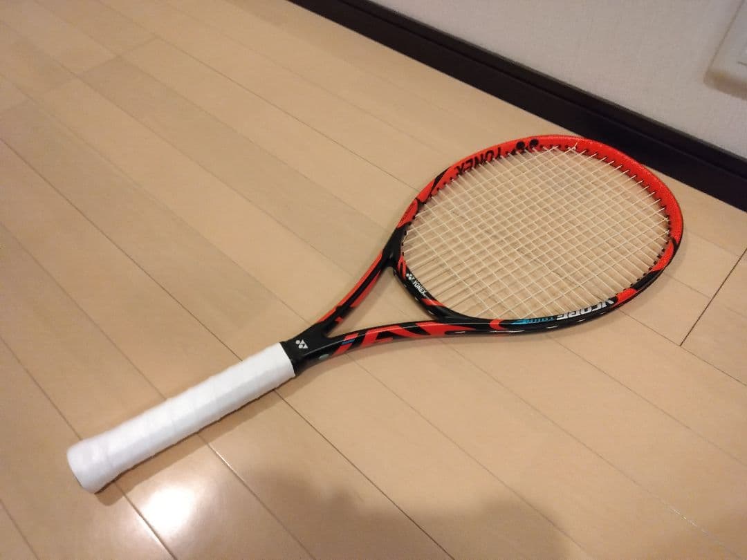 新品同様！YONEX VCORE Tour F 硬式用テニスラケット