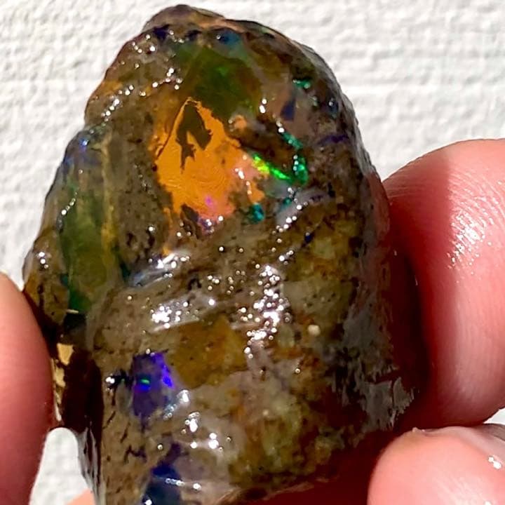 青い斑の浮かぶ魅力的なオレンジオパール73.5ct/ファイアオパール/鉱物標本