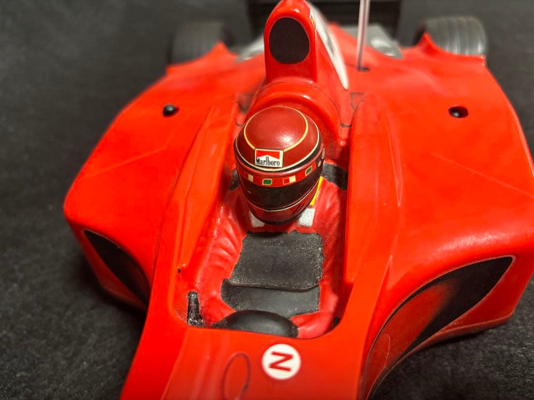 タミヤ 1/10 フェラーリ　F2001 ラジコン