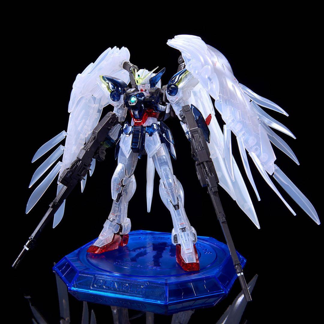 RG 1/144ガンダムベース限定 ウイングガンダムゼロ EW [クリアカラー]