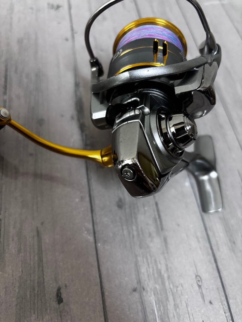 リール DAIWA18FREAMSLT3000S-CXH