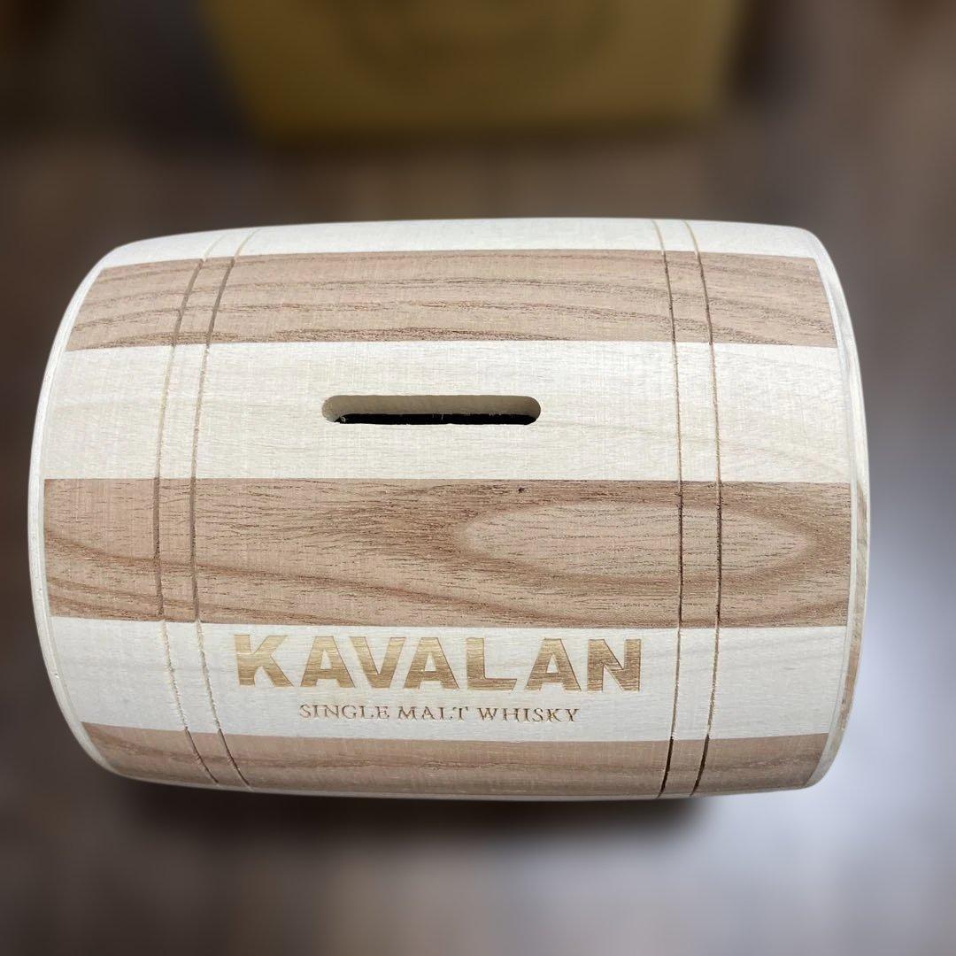 KAVALAN シングルモルトウイスキー 樽型貯金箱