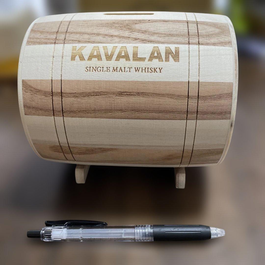 KAVALAN シングルモルトウイスキー 樽型貯金箱