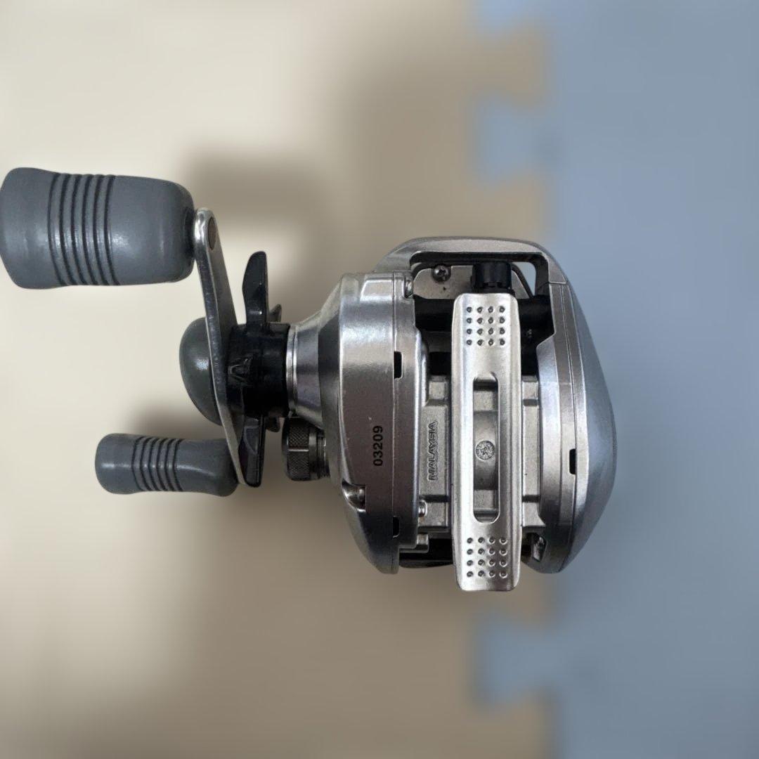 SHIMANO 200HG ベイトリール