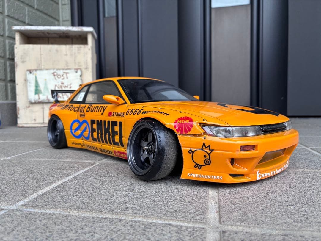 アディクション　rocket bunny s13