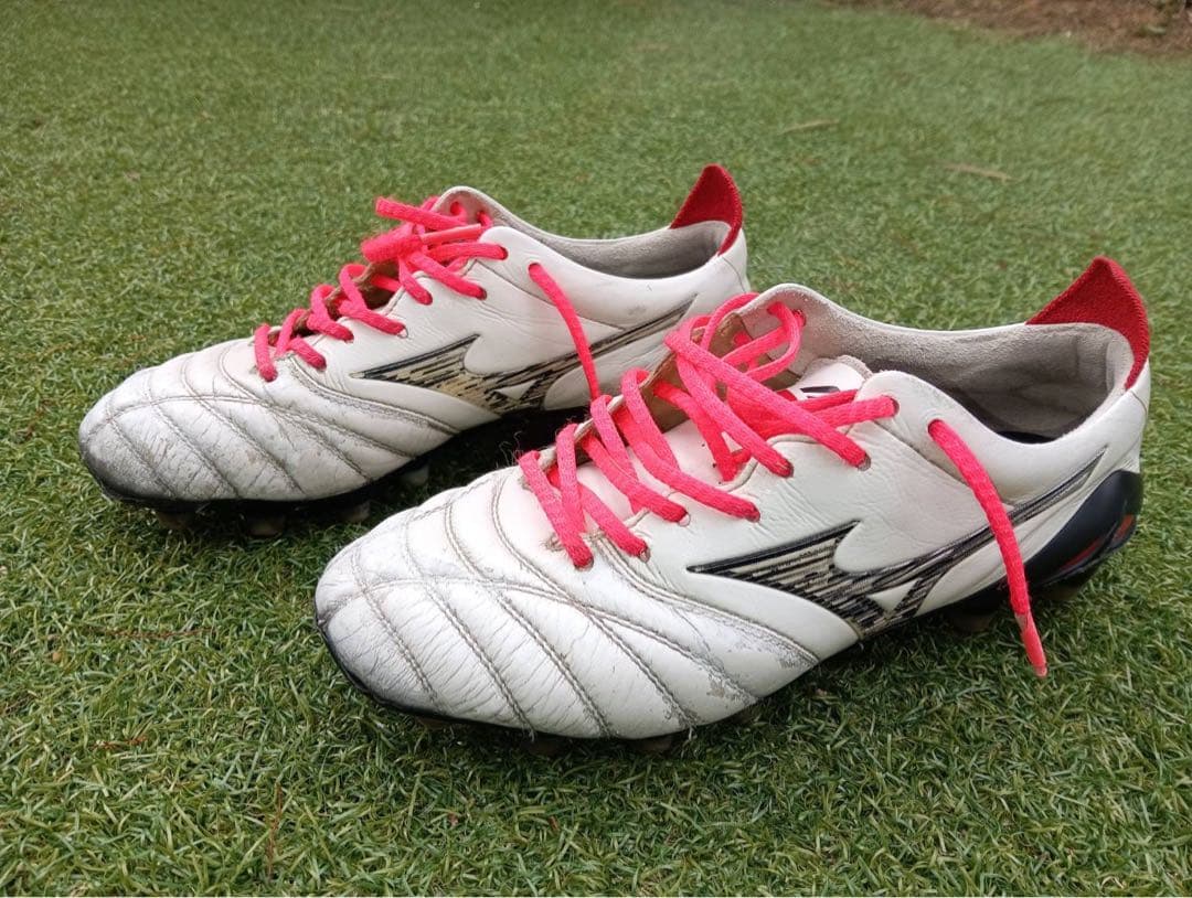 K！Mizuno Morelia Neo4 サッカーシューズ ホワイト