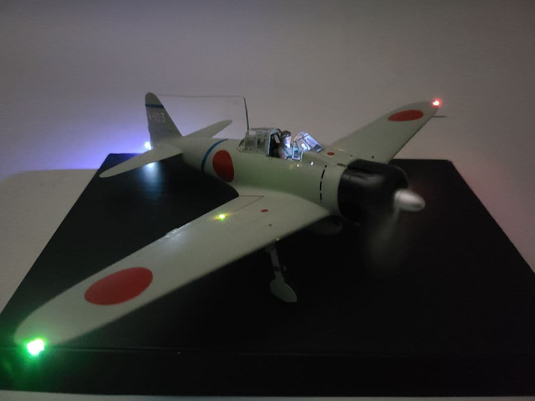 タミヤ1/48 零式艦上戦闘機21型 坂井三郎搭乗機 リアルモーターライズ完成品