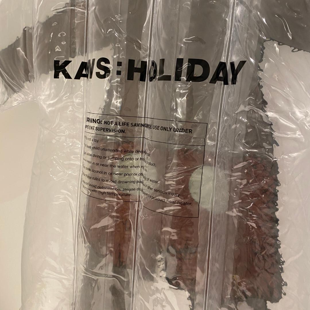 ぬいぐるみ KAWS HOLIDAY KOREA Companion Floatin Bed