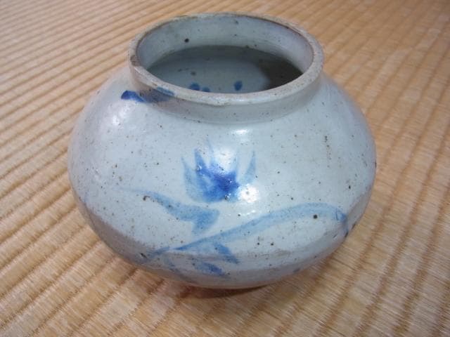 ◆希少 美品 16世紀！南海古陶磁（ベトナム古陶磁） 安南染付小壺 青花草紋
