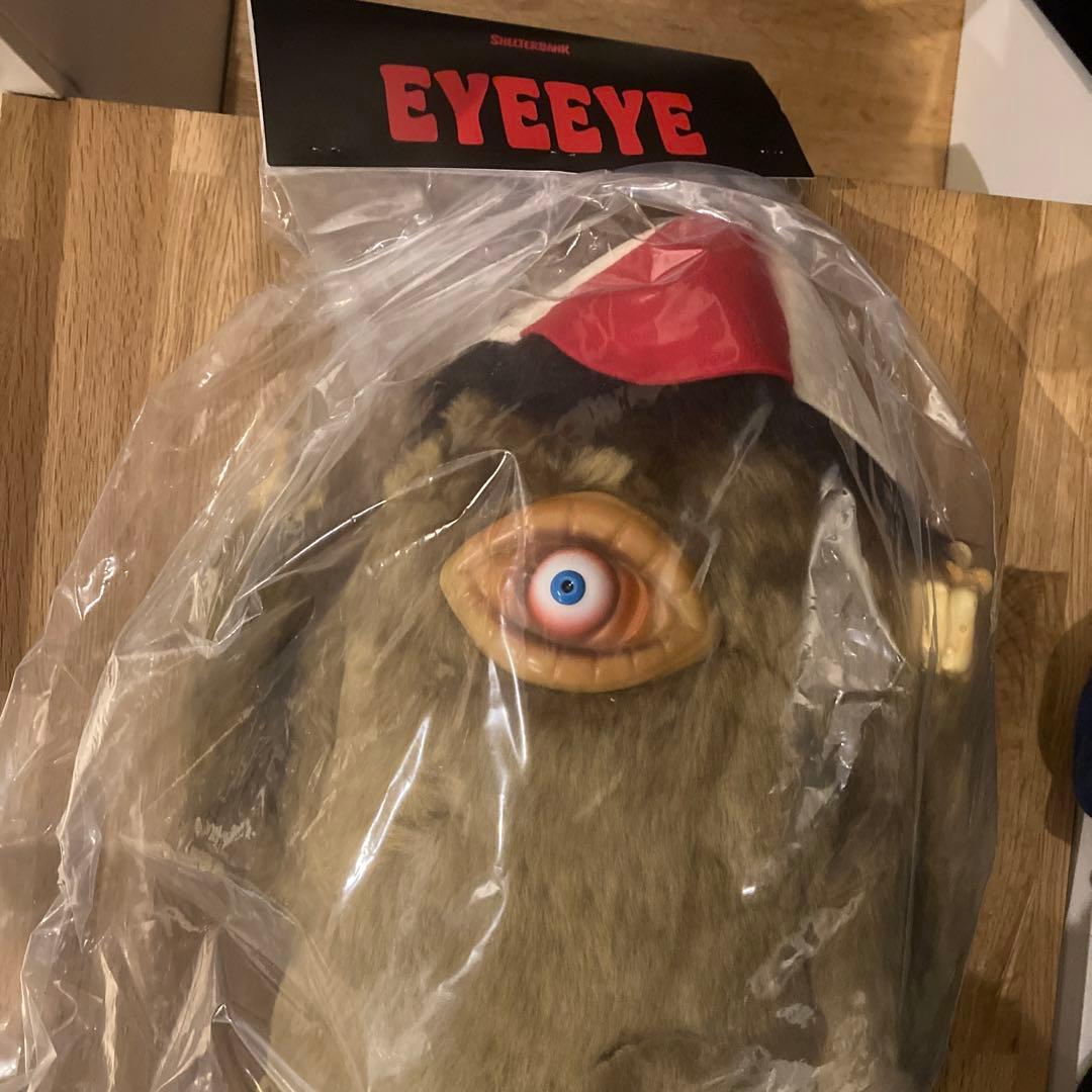 shelterbank シェルターバンク　eyeeye ぬいぐるみ