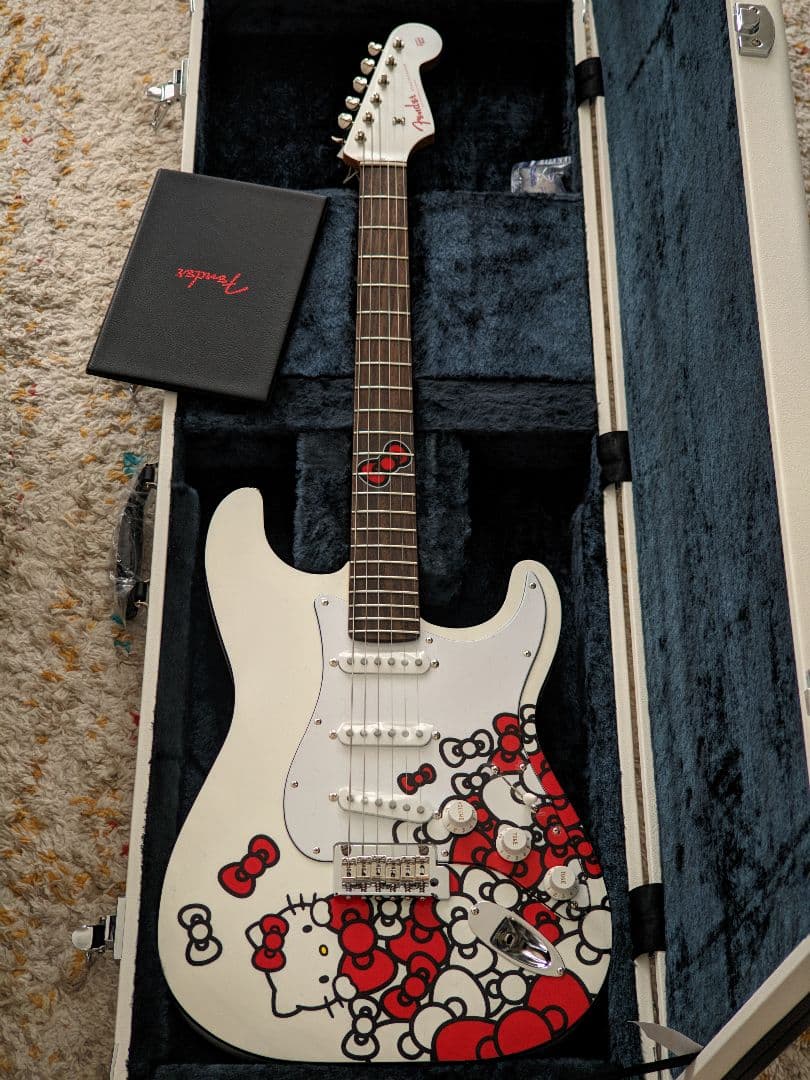 あさひ様ー Fender Hello Kitty Stratocaster