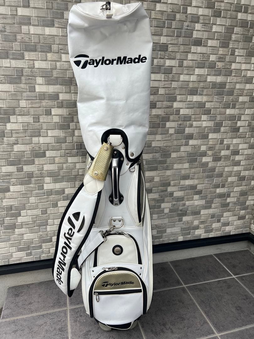 TaylorMade ホワイトキャディバッグ