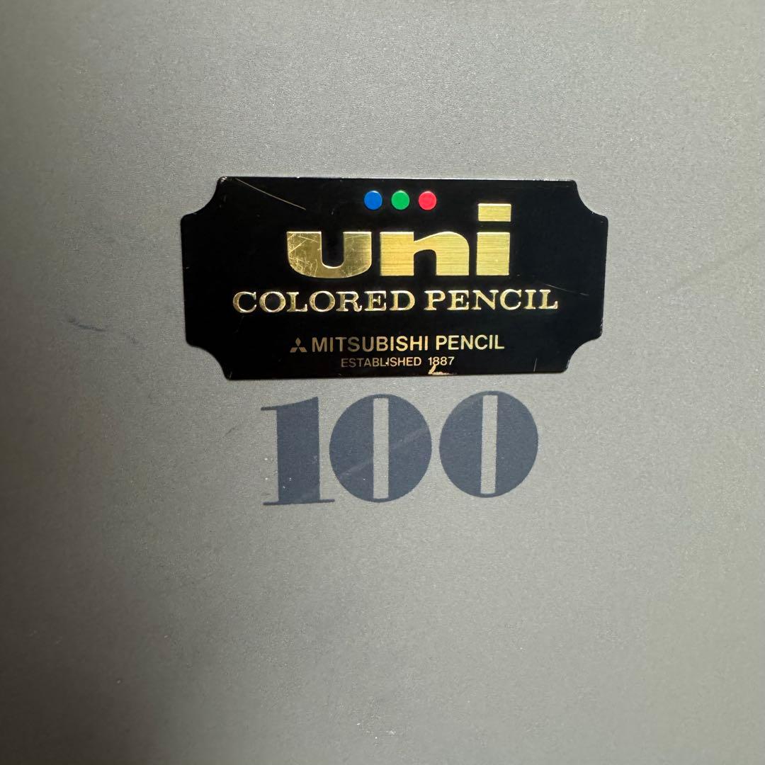 ユニカラー　100色　色鉛筆　uni 三菱鉛筆