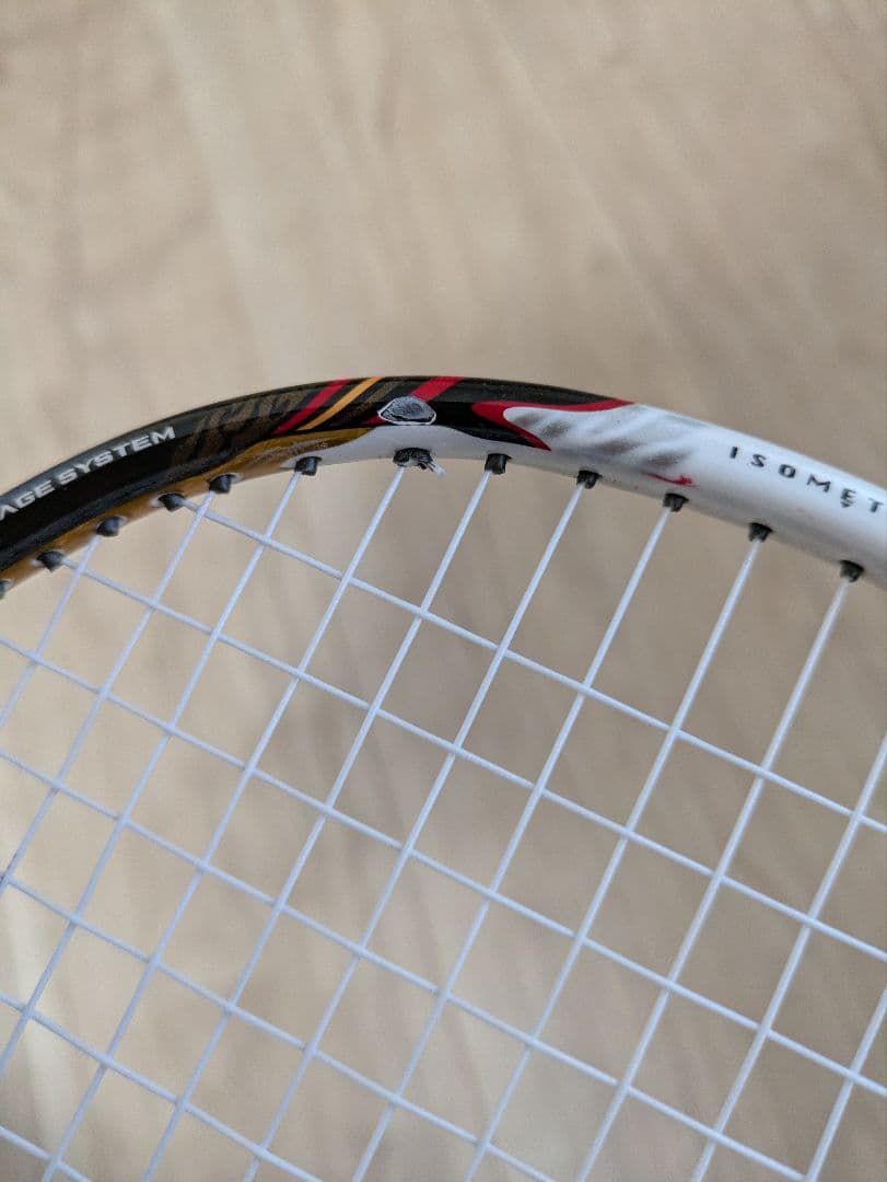 YONEX　VOLTRIC80