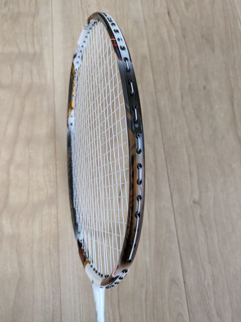 YONEX　VOLTRIC80