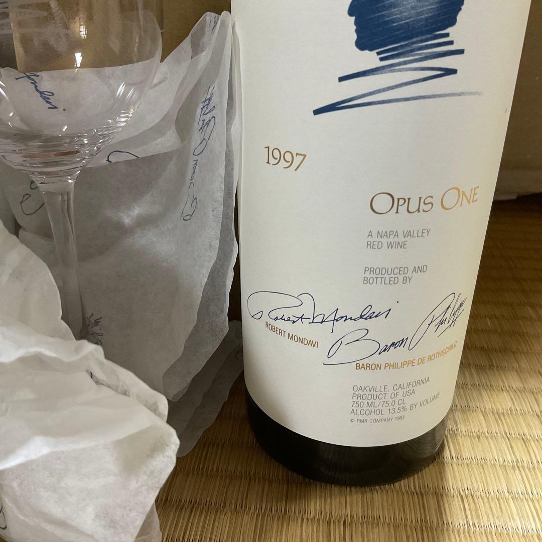 Opus One 1997 (750ml) と　リーデルのロゴ入りグラス1個