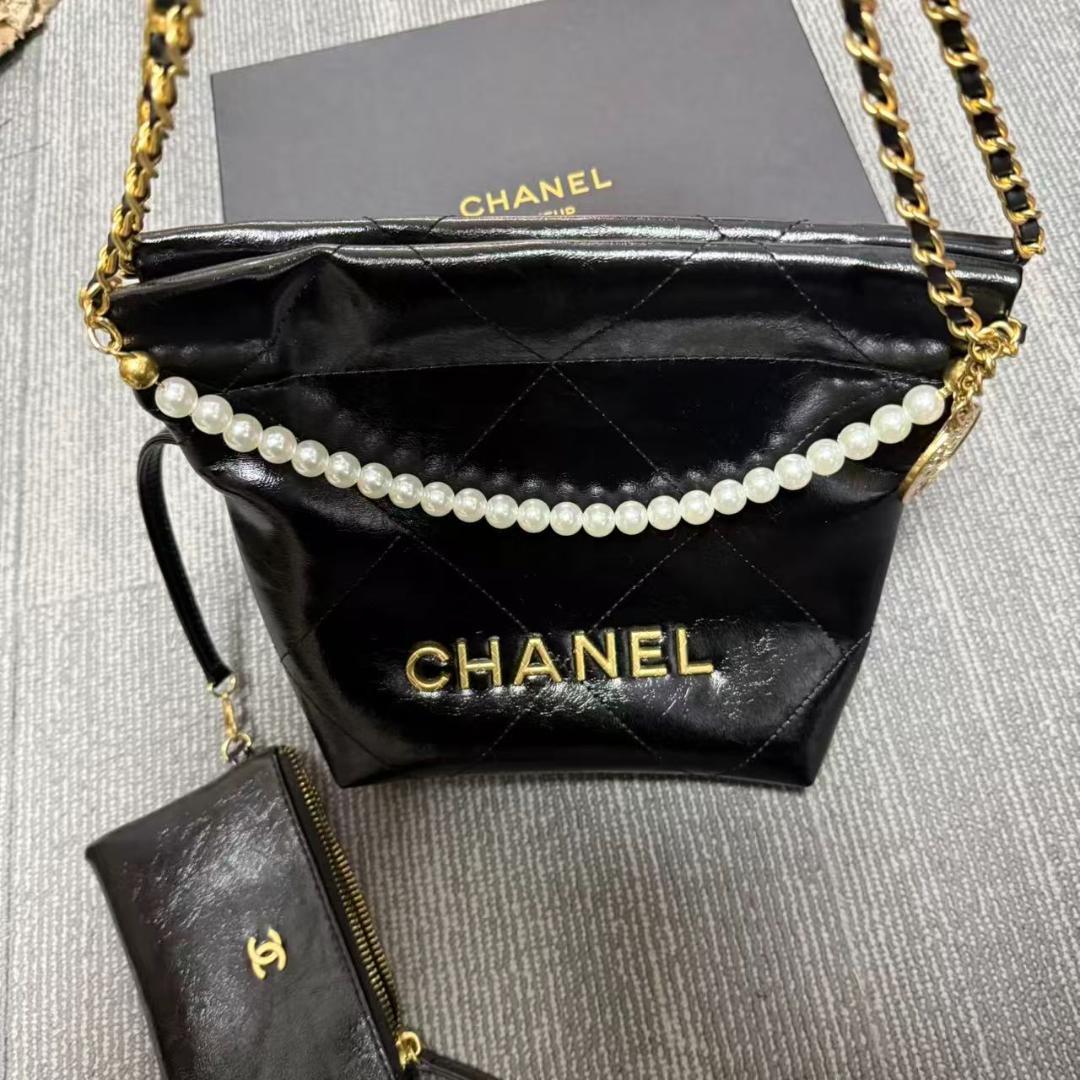 状態良好 ✨ブラック✨ cHaNeL✨サコッシュ パール付き