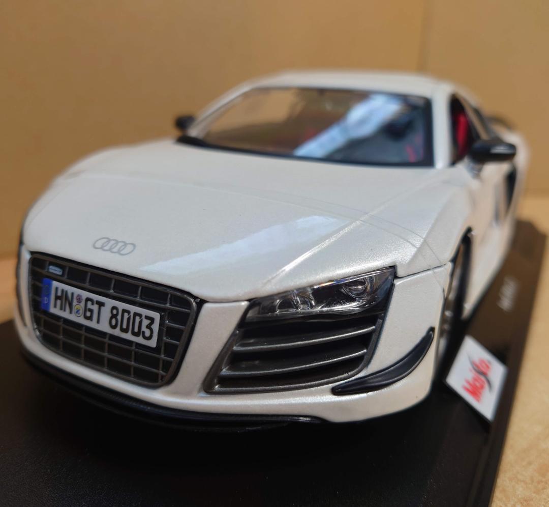 1/18 アウディ Audi R8 GT ホワイト マイスト製 ダイキャスト製