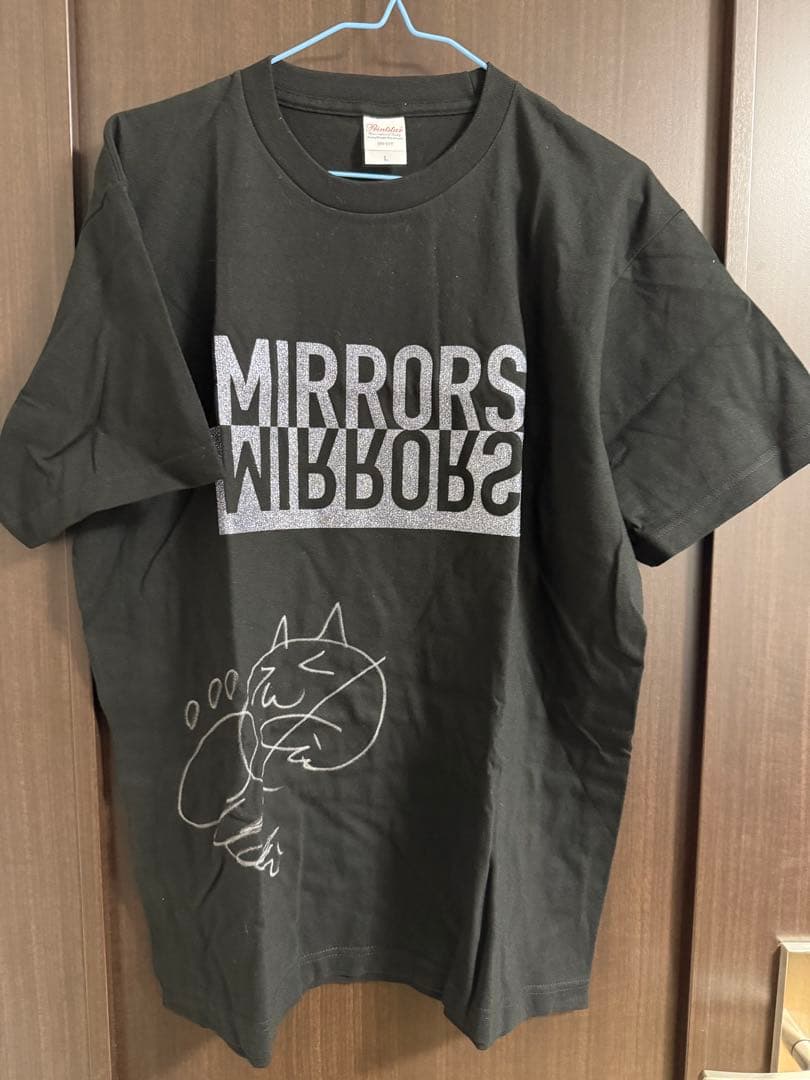 鬼頭明里　直筆サイン入りTシャツ