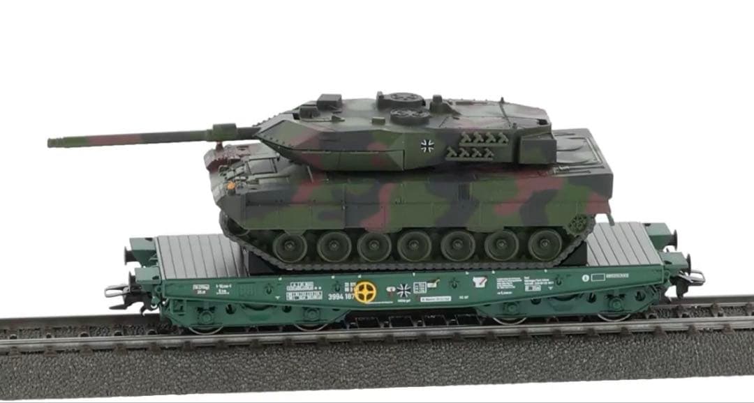 わんだほい　新品　メルクリン　ドイツ軍　レオパルド　2A6 戦車　運搬車