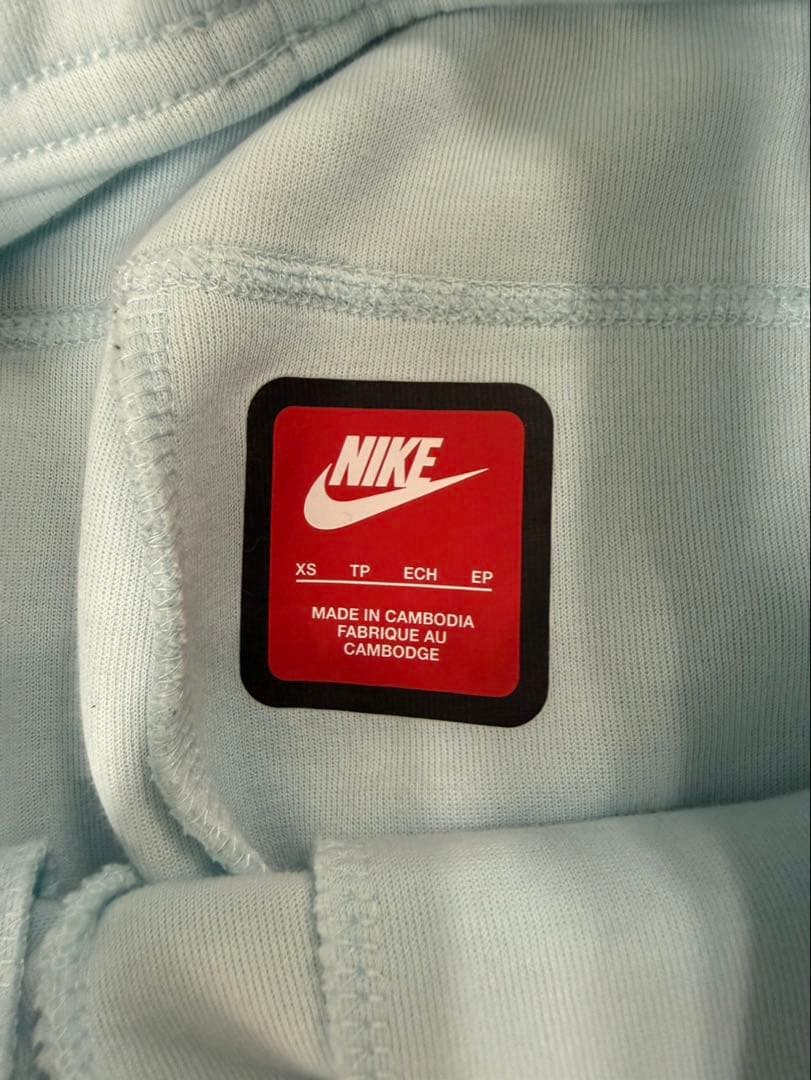 nike テックフリース