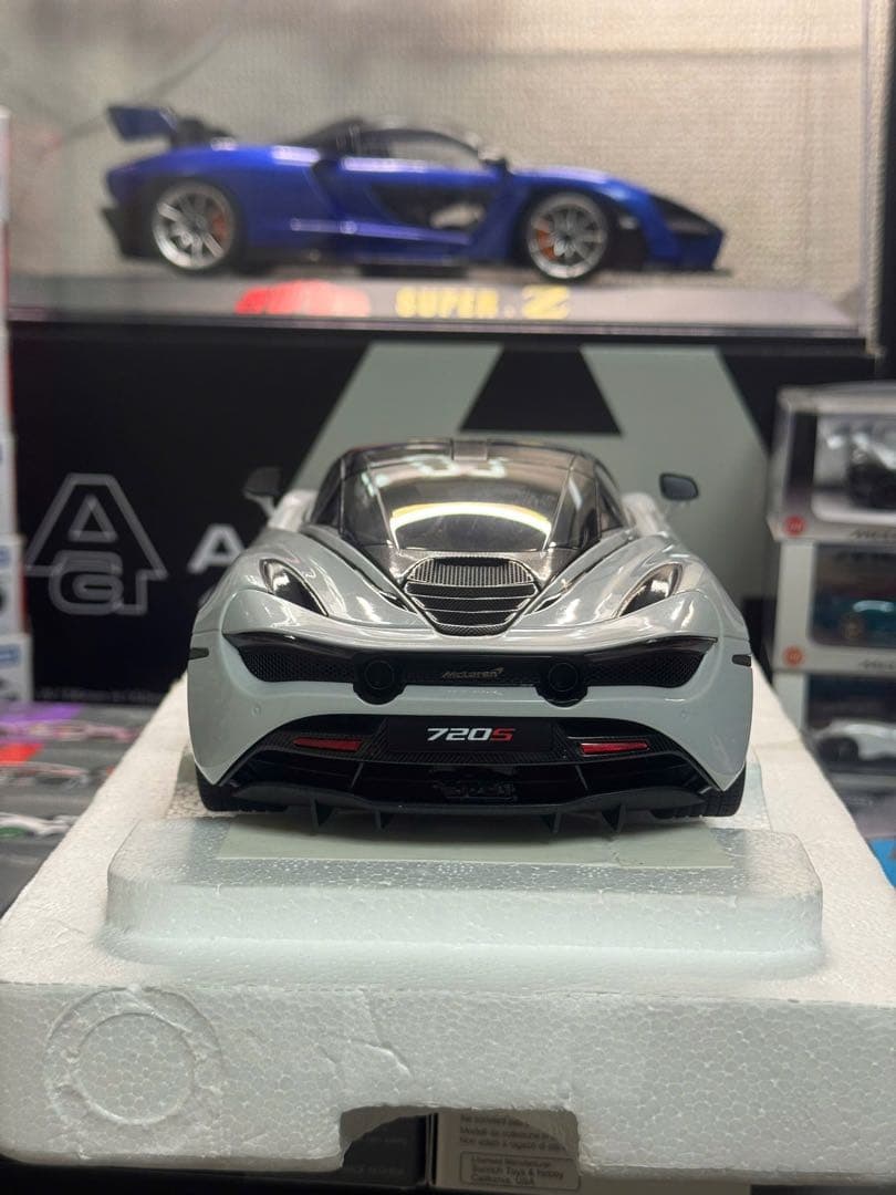 オートアート　McLaren 720s マクラーレン720s 1/18