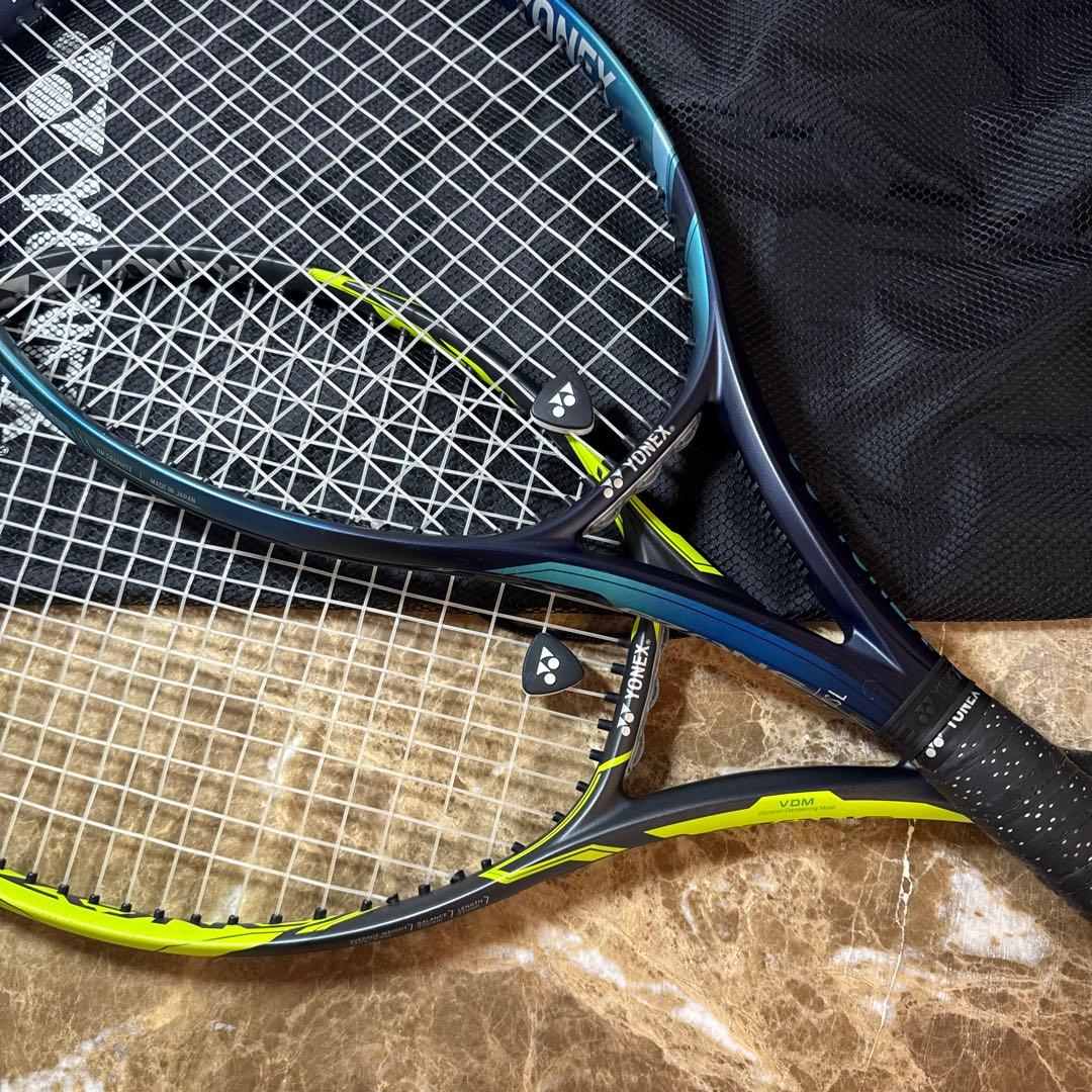 Yonex EZONE 98 テニスラケット 2本セット　ボール　テニス