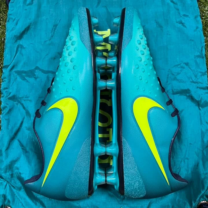 NIKE Magista Opus Ⅱ HG-E 26cm
