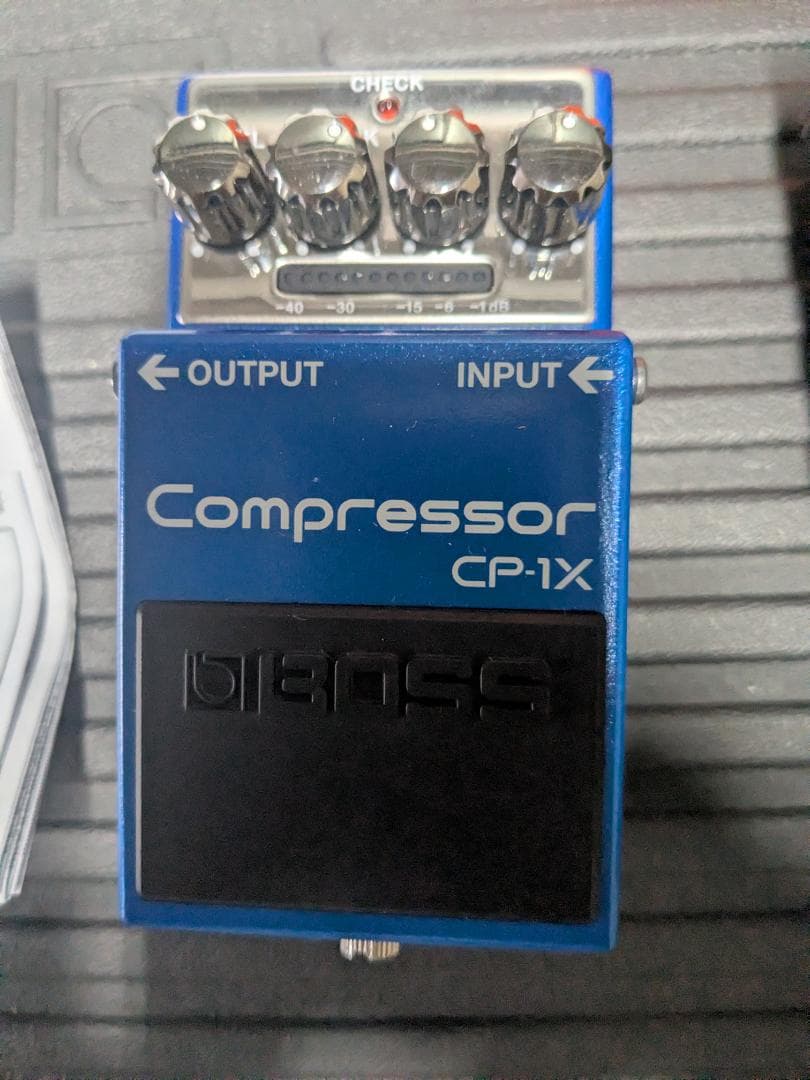 BOSS CP-1X コンプレッサー　※箱の一部凹み有り