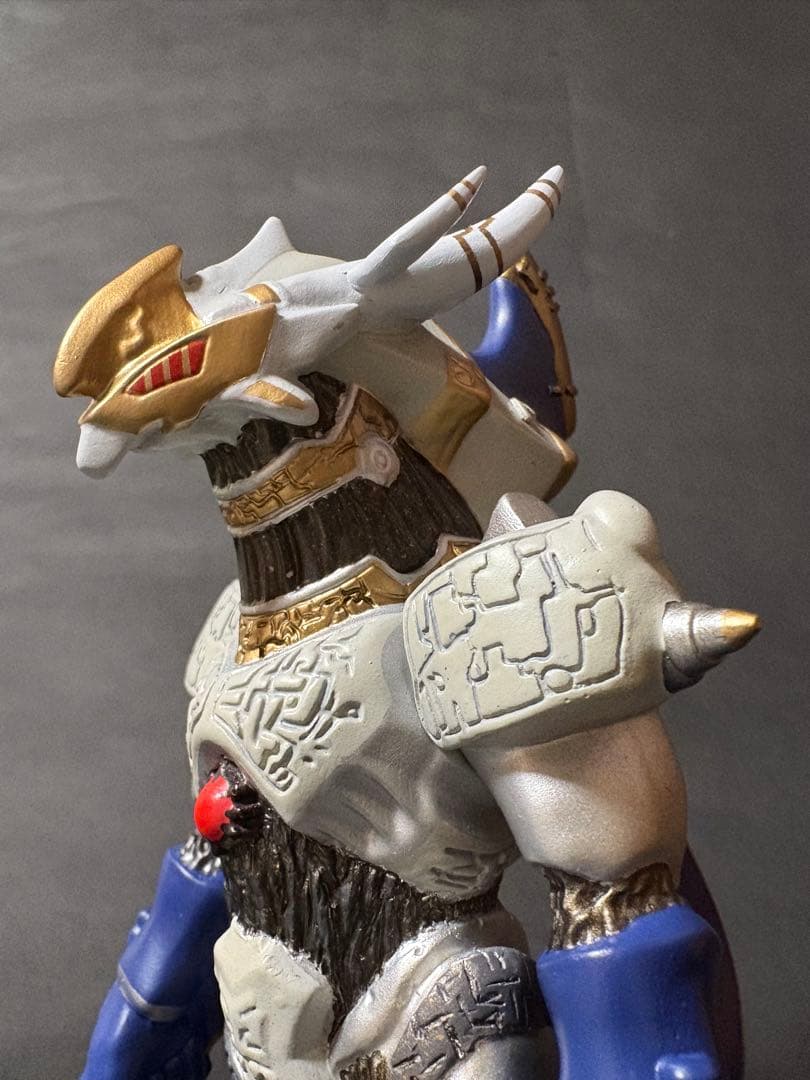 ウルトラ怪獣ソフビ　ギャラクトロンMKⅡ　リペイント完成品
