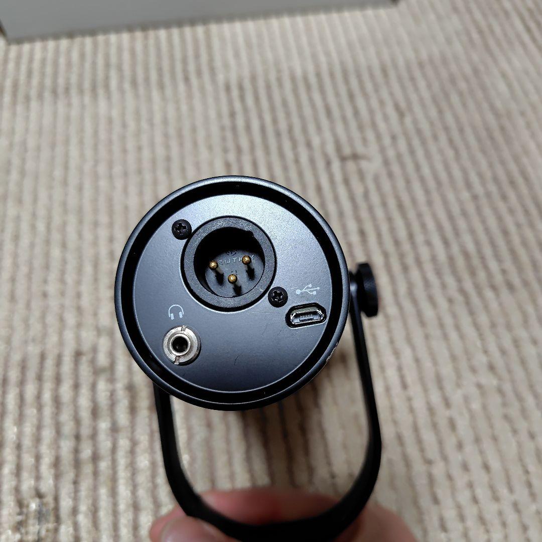 Shure MV7ポッドキャストマイクロホン