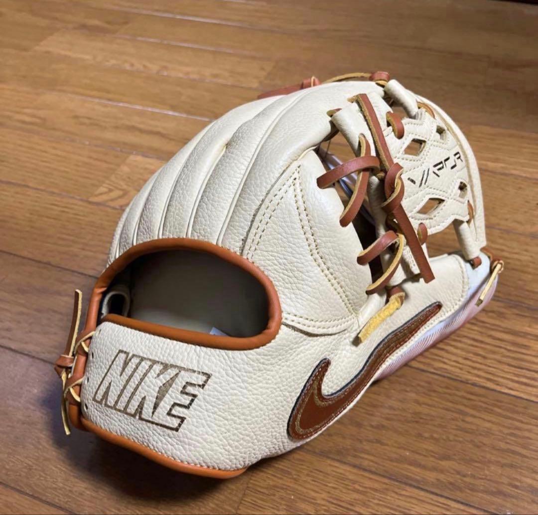 新品　ナイキ　野球グローブ　NIKE Vapor Fielding Glove