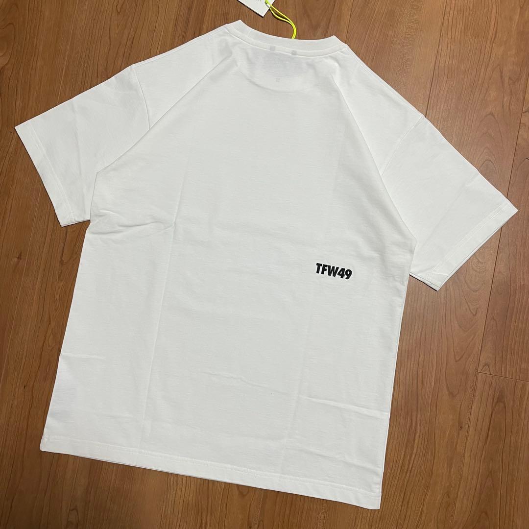 新品未使用タグ付き　TFW49 レギュラーTシャツ ホワイト　XL ゴルフ