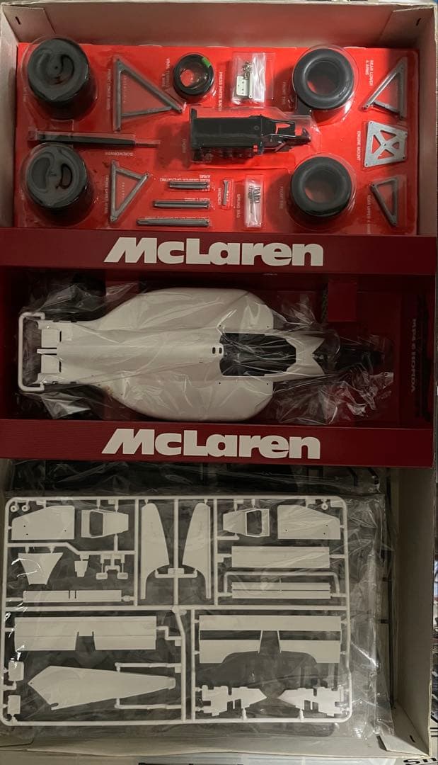 McLaren MP4 6 HONDA 1/12スケール
