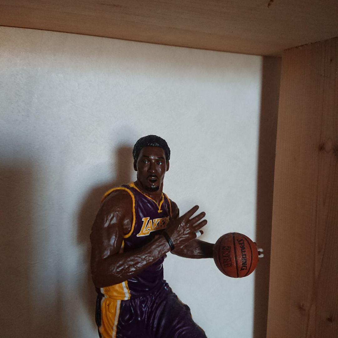 Kobe Bryant フィギュア 8番 Lakers
