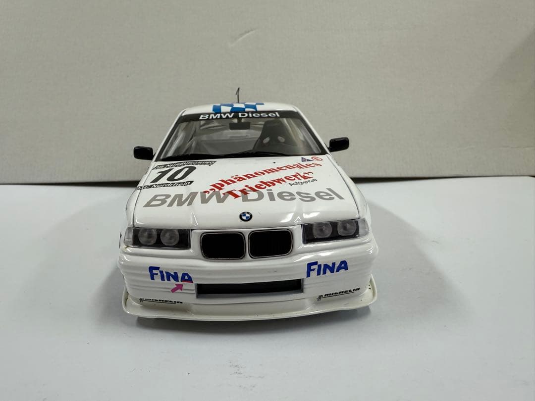 激レア！！ E36 320d 1:18 ミニカー