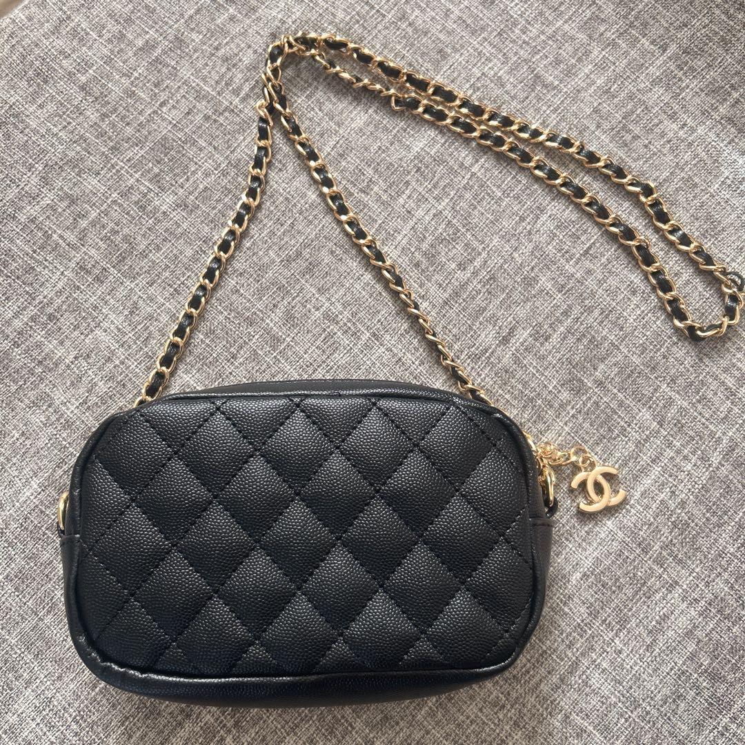 CHANEL チェーンショルダーバッグ ノベルティ