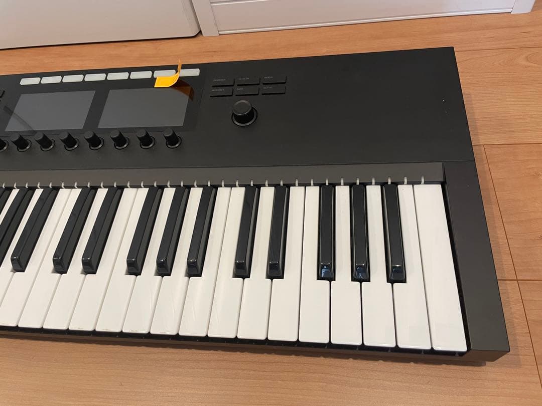 ②KOMPLETE KONTROL S49 MK2 ライセンス有