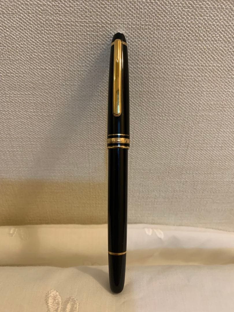 【MONTBLANC】　モンブラン　キャップ付きボールペン