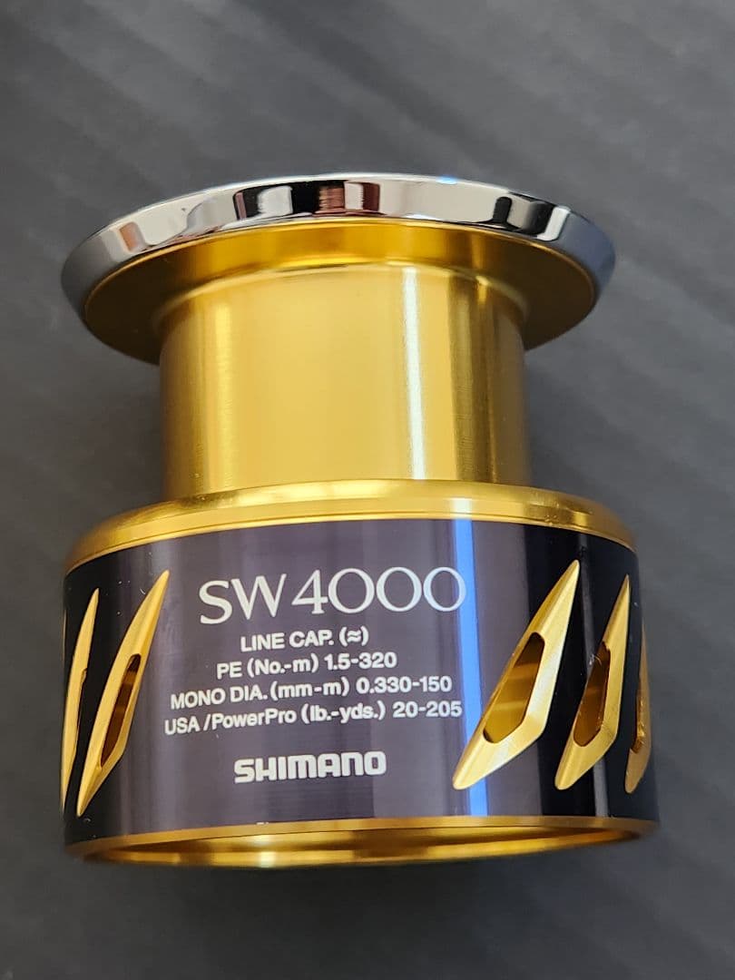 SHIMANO STELLA SW4000XG スピニングリール