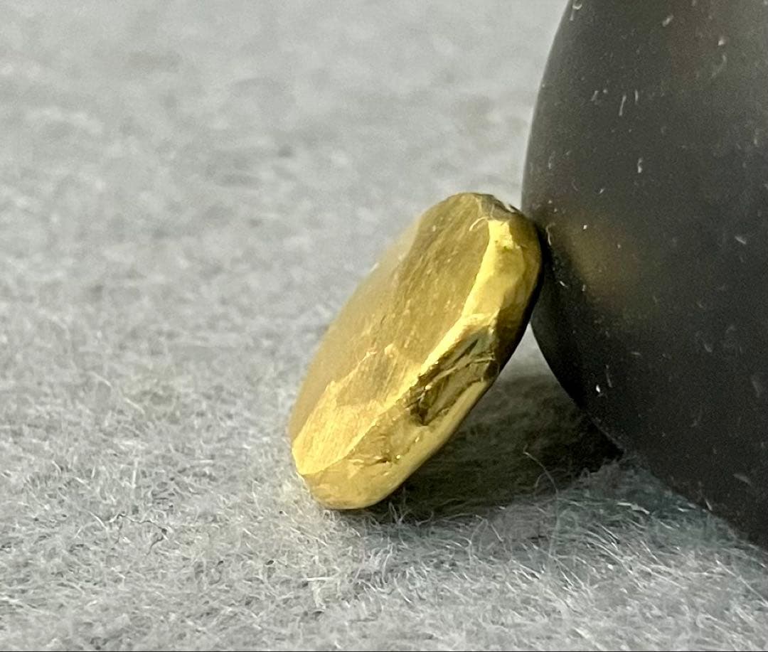 <やっちゃん> 小さな金塊メダル 成分分析済