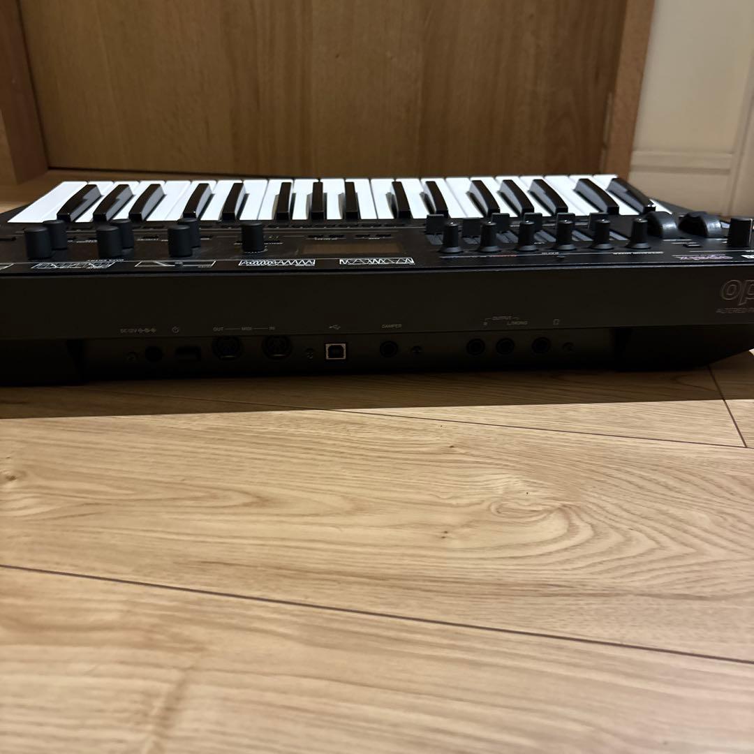【美品】korg opsix mk1 純正ソフトケース付き