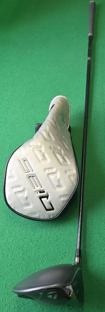 TaylorMade 、Qi35 ドライバー 10.5度、メーカー純正カスタム品