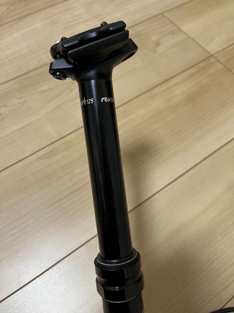 RockShox Reverb ドロッパーシートポスト30.9mm 125mm