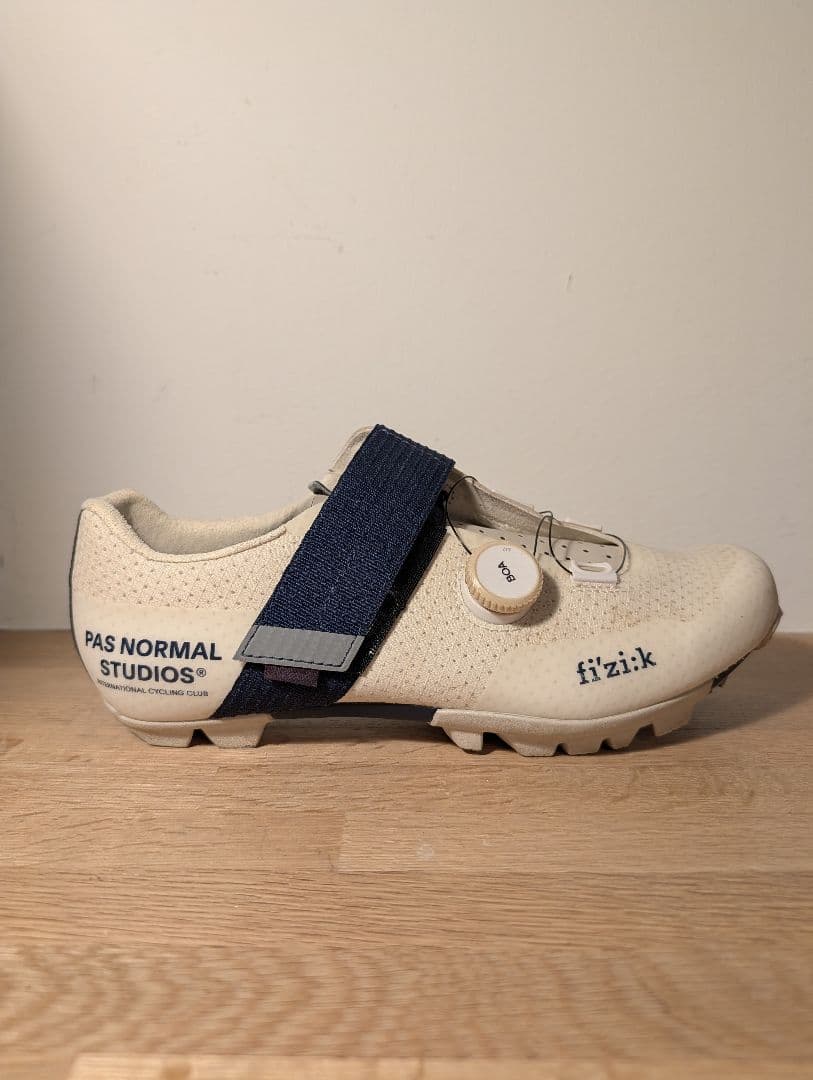 PNS x Fizik Ferox Carbonグラベルシューズ size 42