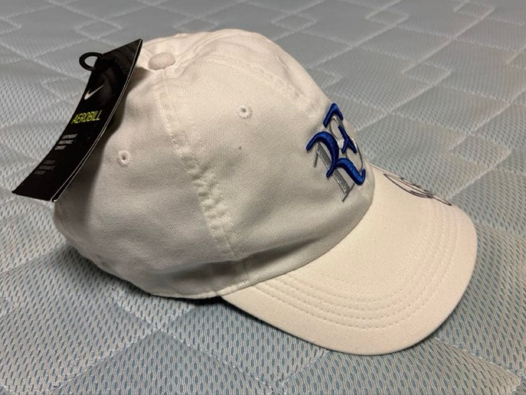 NIKE RF Autograph CAP GS18勝記念 フェデラー直筆サイン